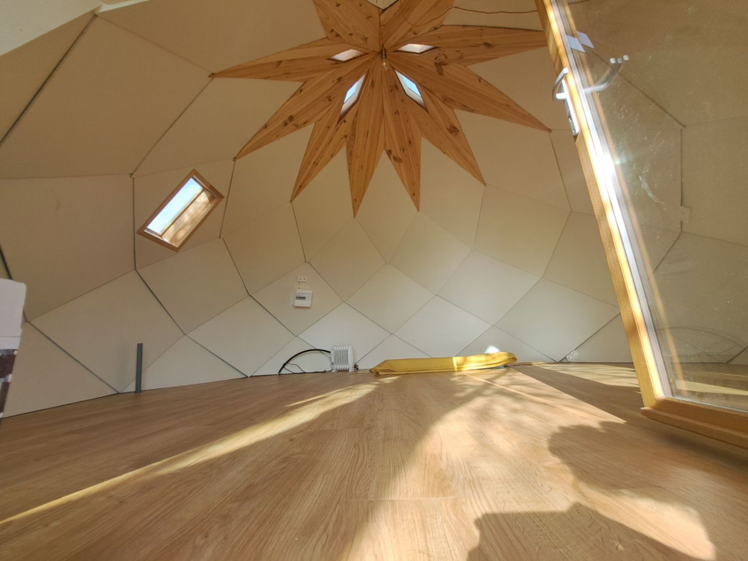 Zomes – Xyloma Construction Bois : charpente créative, structures ...